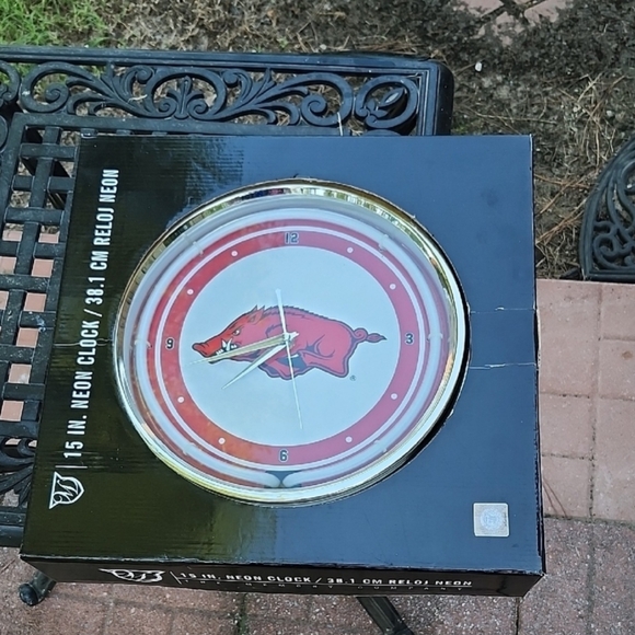 The Memory Company | Wall Decor | Arkansas Razorbacks 5 Inch Neon Wall ...